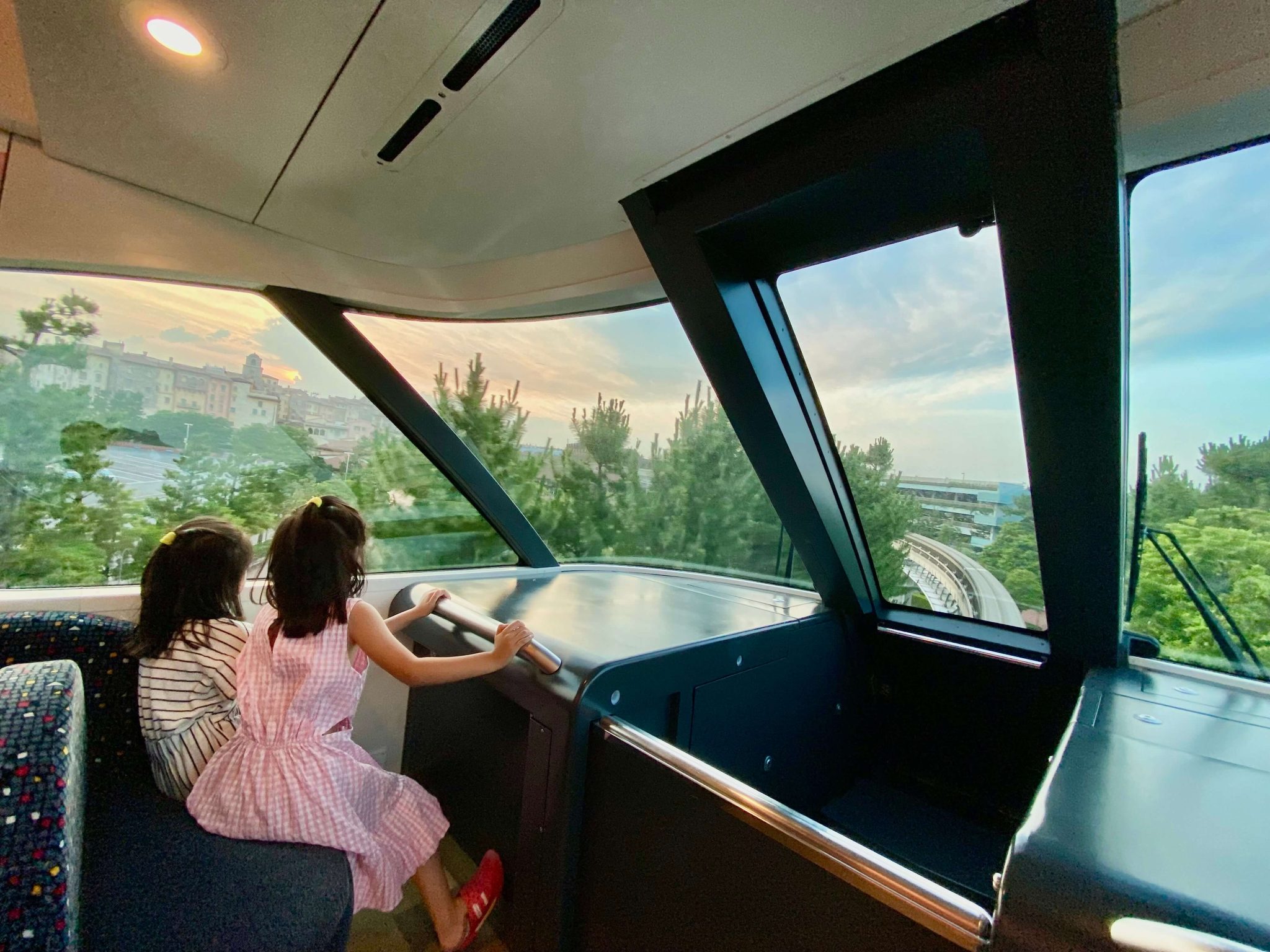 迪士尼單軌電車 Disney Resort Line – 帶家人去旅行